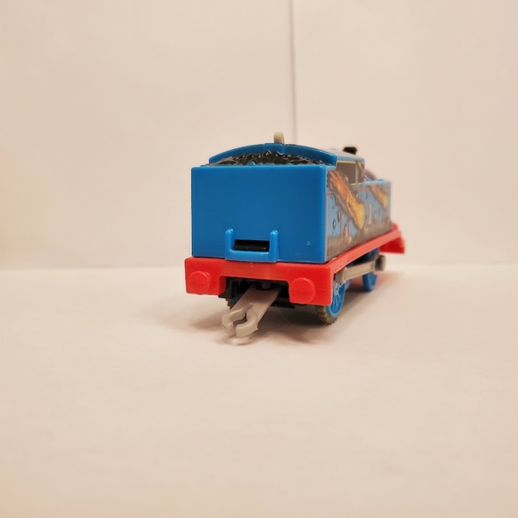 Gullane | Toys | 23 Trackmaster Thomas And Friends Dragon Escape ...